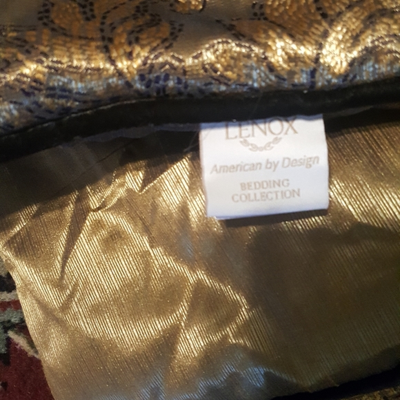 Lenox | Bedding | Lenox Queen Size Comforter | Poshmark